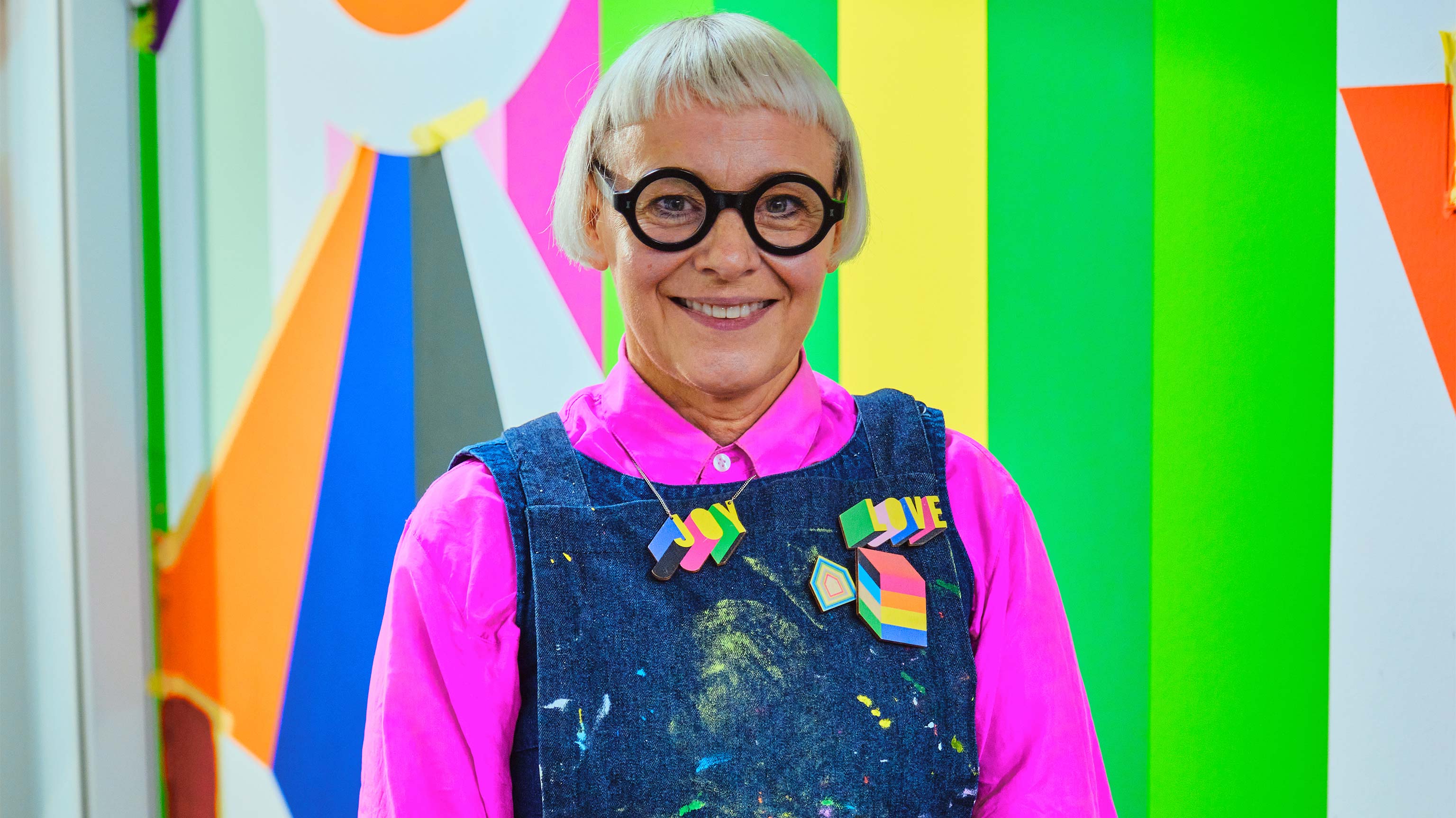 MINI X MORAG MYERSCOUGH – SPREADING BIG LOVE BY DESIGN. | MINI.com