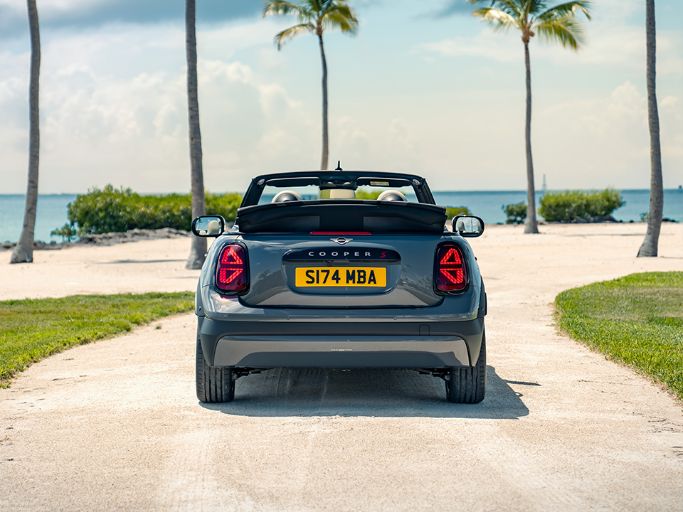 MINI COOPER CONVERTIBLE. | MINI.com
